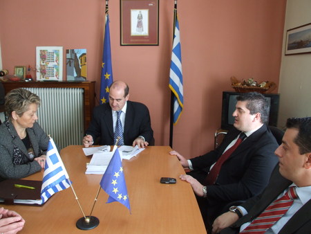 ΥΠΟΓΡΑΦΗΚΕ Η ΣΥΜΒΑΣΗ ΓΙΑ ΤΟ ΕΥΡΥΖΩΝΙΚΟ ΔΙΚΤΥΟ ΟΠΤΙΚΩΝ ΙΝΩΝ ΤΟΥ ΔΗΜΟΥ ...